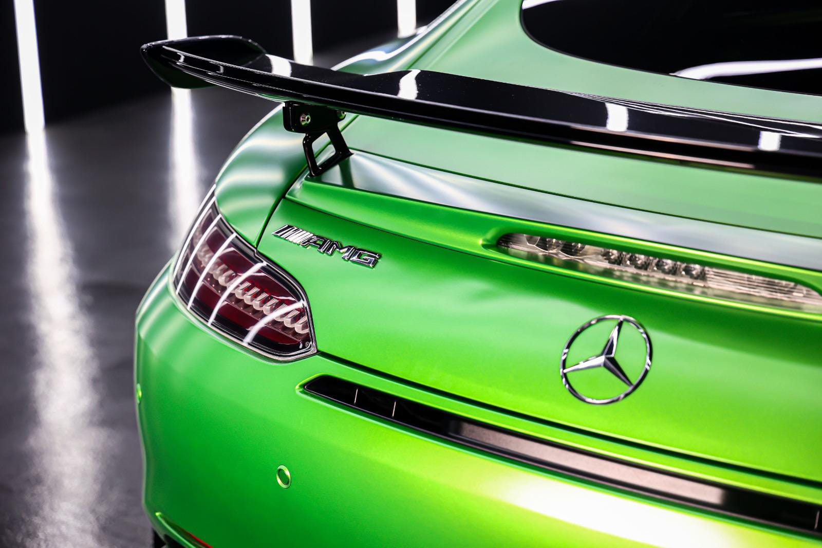 MERCEDES-BENZ AMG GTR PRO EDITION - Hala Marhaba